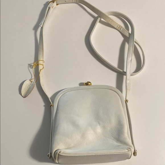 Naturalizer | Bags | Naturalizer Vintage White And Gold Crossbody Bag ...